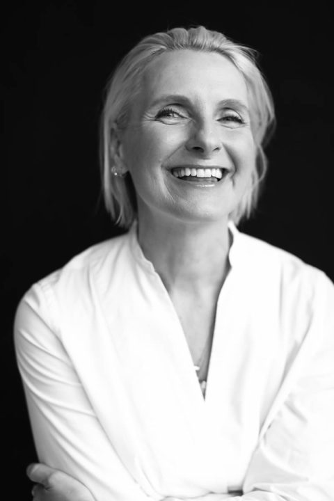 Official Website for Best Selling Author Elizabeth Gilbert