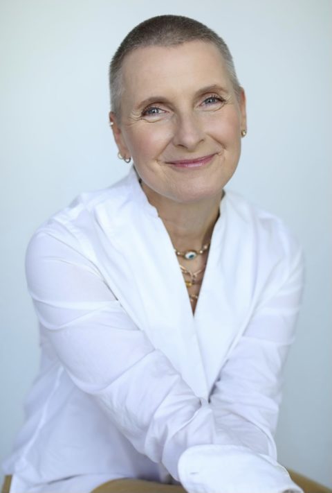 Official Website for Best Selling Author Elizabeth Gilbert